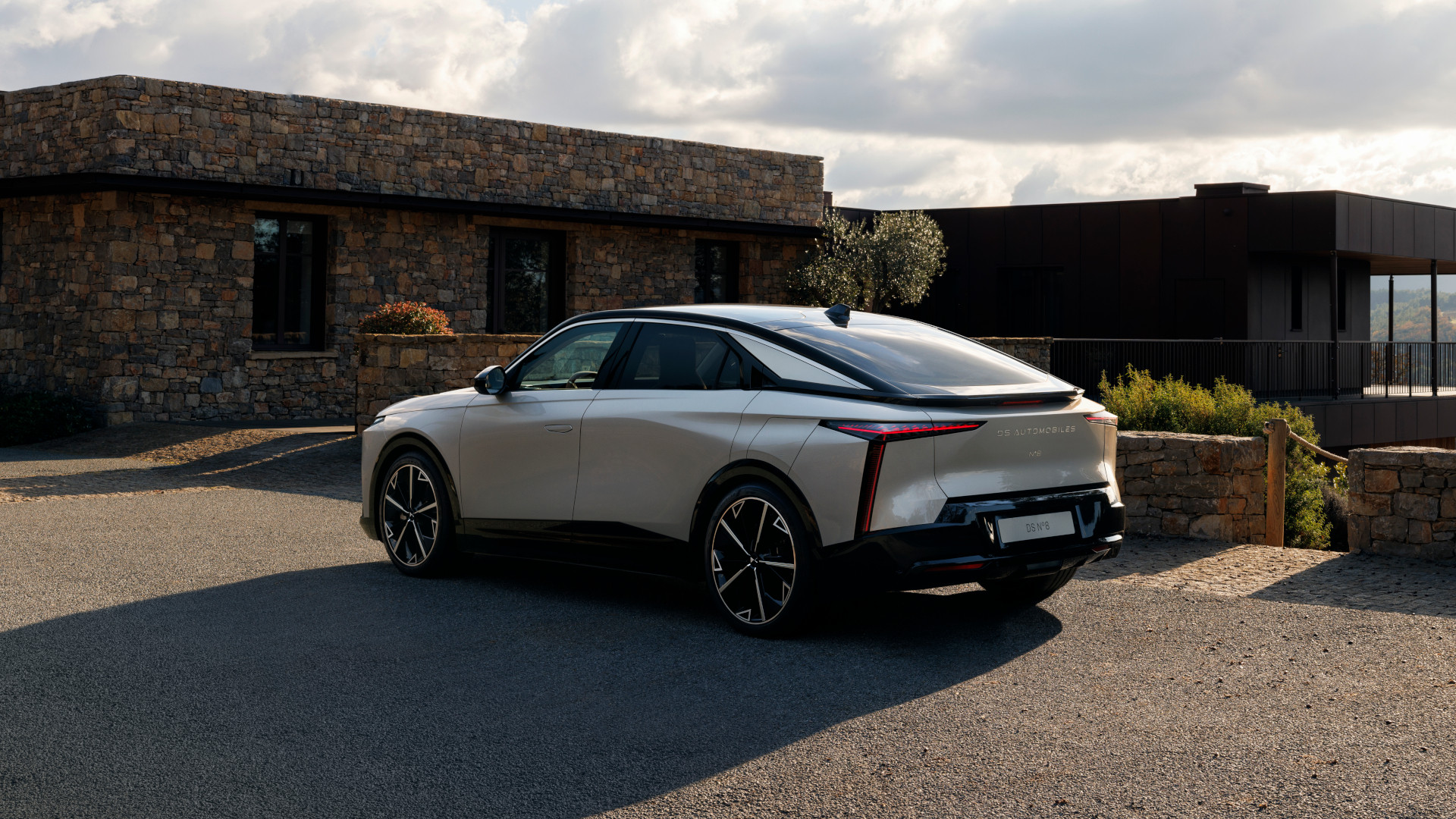 New DS N°8 for Sale | Price, Specs, Range & Finance