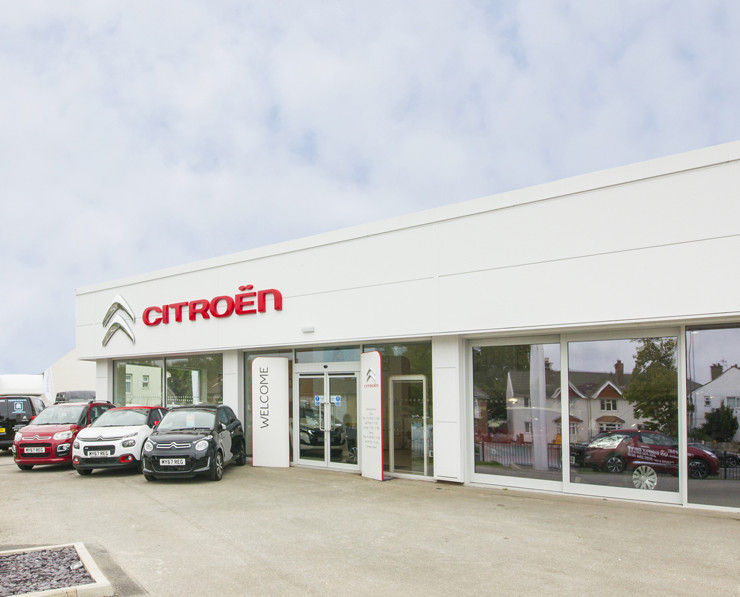 Car Dealerships Near Me | Local New & Used Car Dealer Showroom