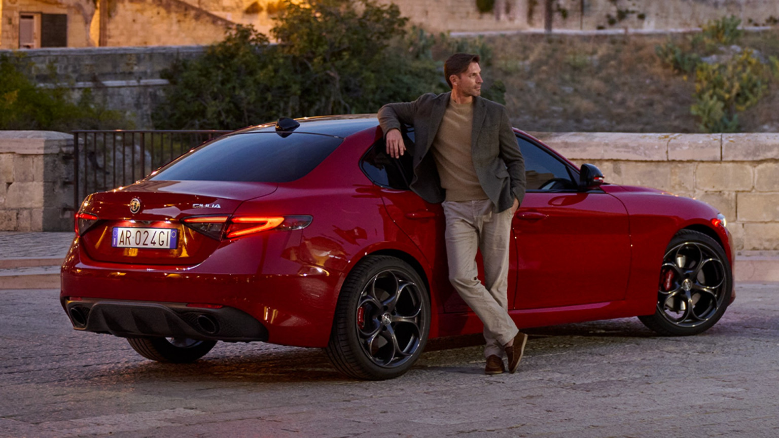 Alfa Romeo Car Dealerships Near You, New and Used Alfa Romeo Cars