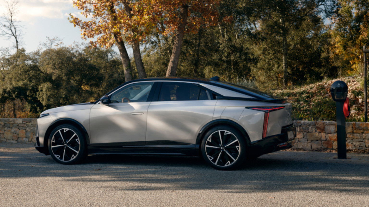 DS Dealership | New & Used DS Automobiles Dealers Near You