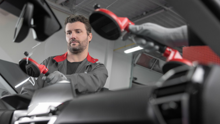 Jeep Service Near You | Plan, Schedule & Costs | Book Online ...