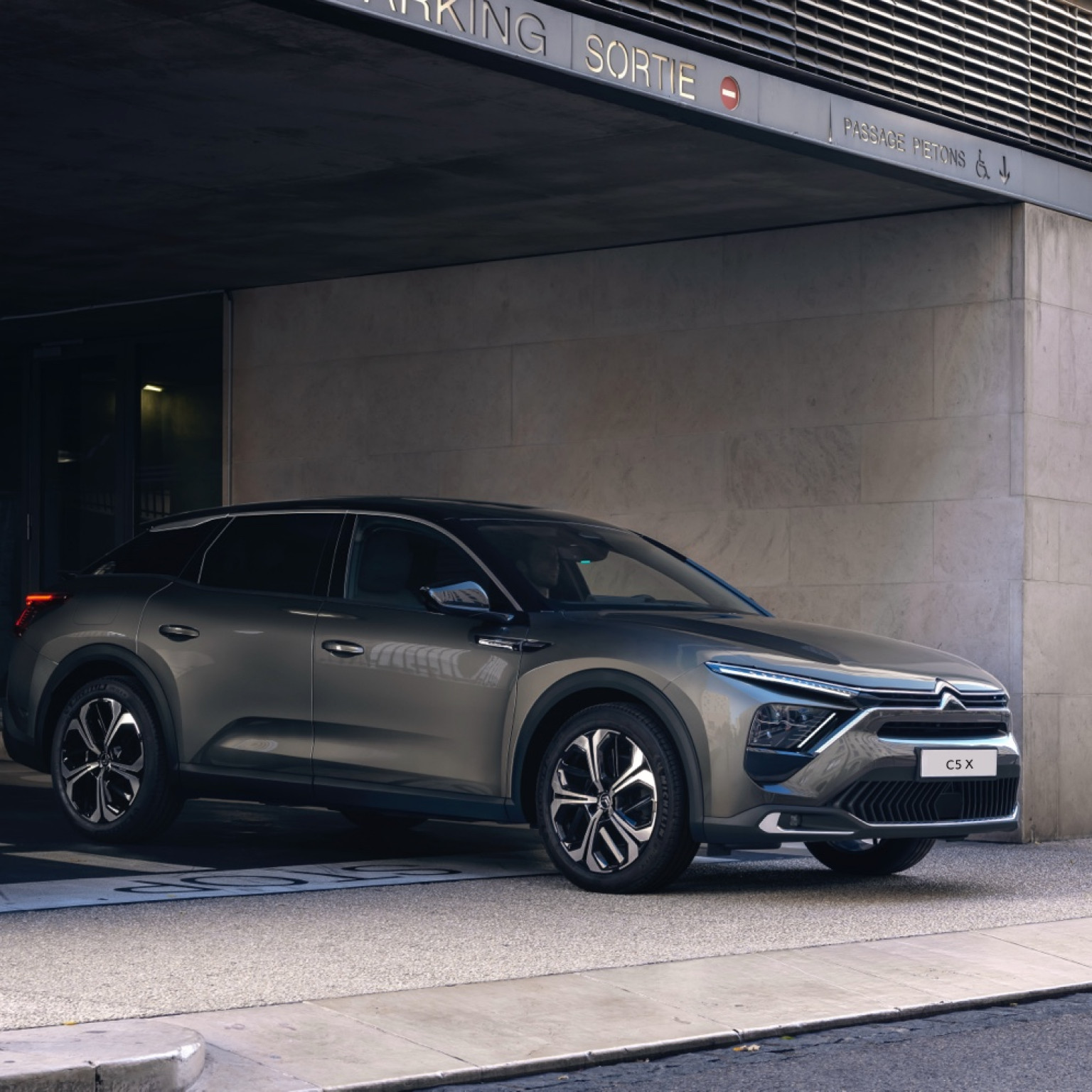 New Citroen C5 X | Citroen Saloon 2025 | Citroen Estate Car 202p4