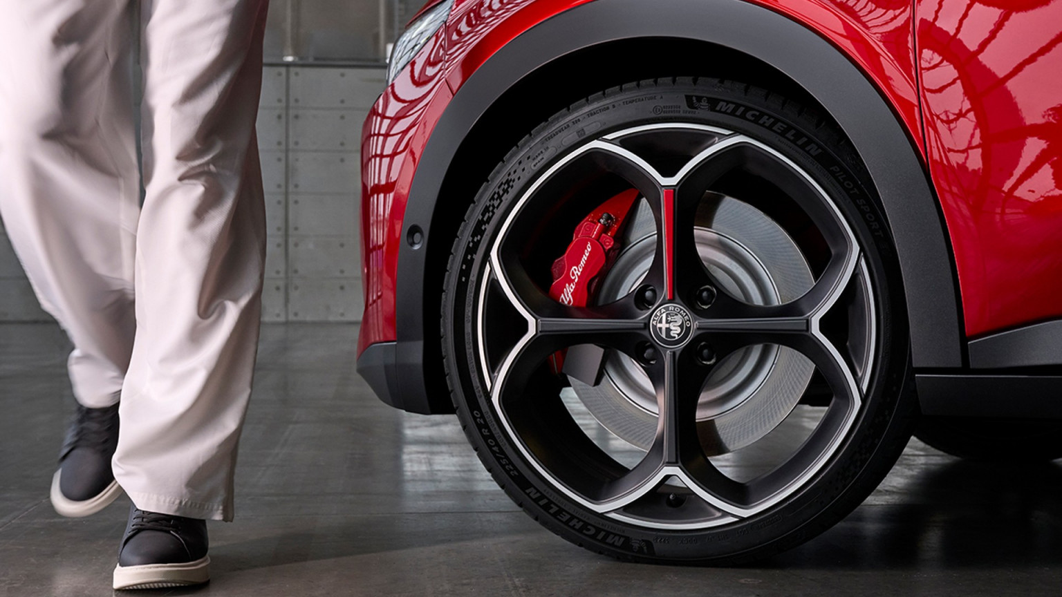 New Alfa Romeo Junior Elettrica & Ibrida For Sale | Price, Specs & Finance