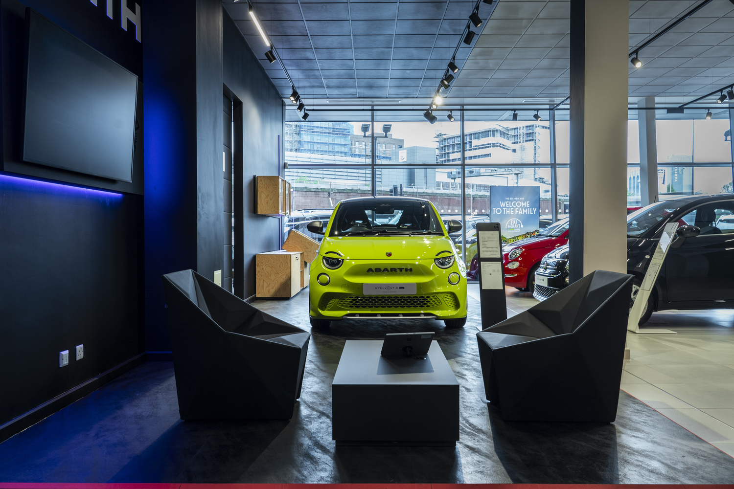 New Fiat/Abarth Showroom | New Fiat and Abarth Showroom in West London