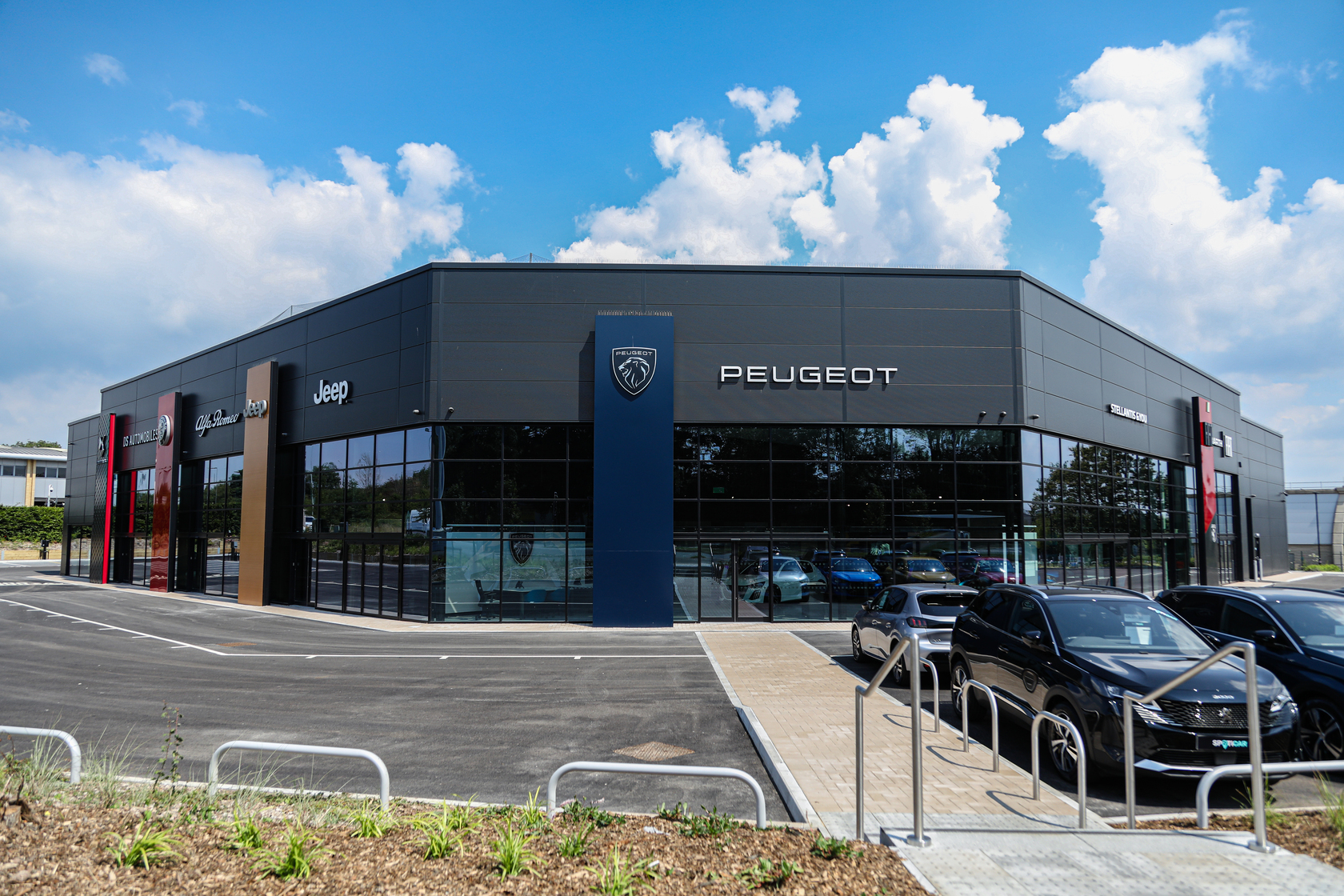 Stellantis &You UK opens new brand house in Bristol with six-brand showroom